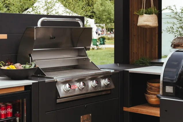Outdoor Kitchen at Hampton Court Show Garden 2021 | Grillo Outdoor Kitchens