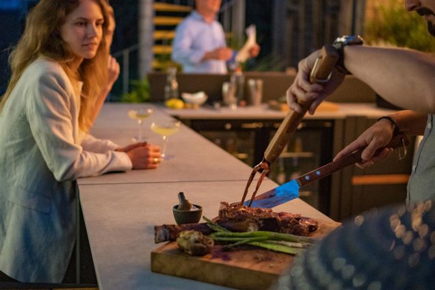 Outdoor Bar Table & Stools | Grillo Outdoor Kitchens