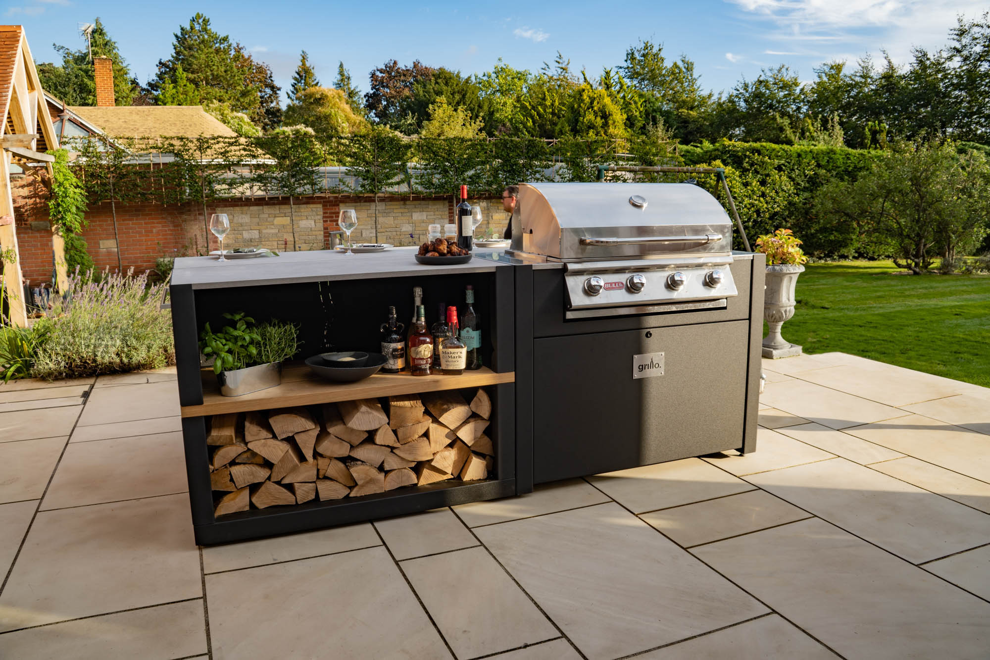 Outdoor Kitchen in Cambridge | Grillo Outdoor Kitchens